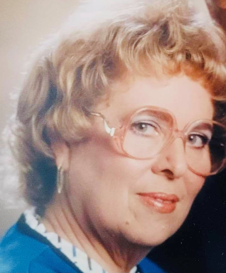 Lois Fay Hyman Hilton | Silver Oaks Funeral & Cremations